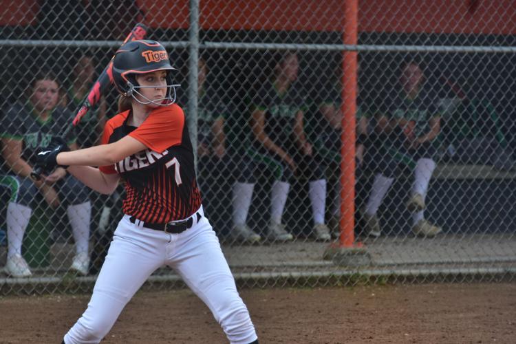 Prep softball regionals: Winfield eliminates Chapmanville 3-2 ...