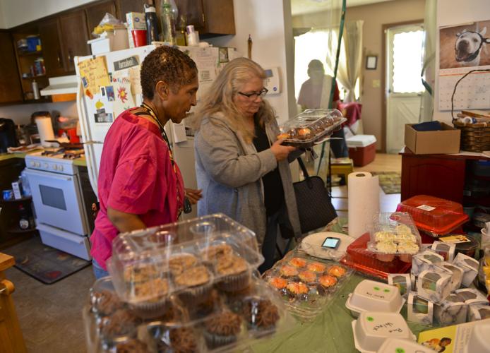 'Cupcake Lady' hopes a taste of love will help those in need | Life ...