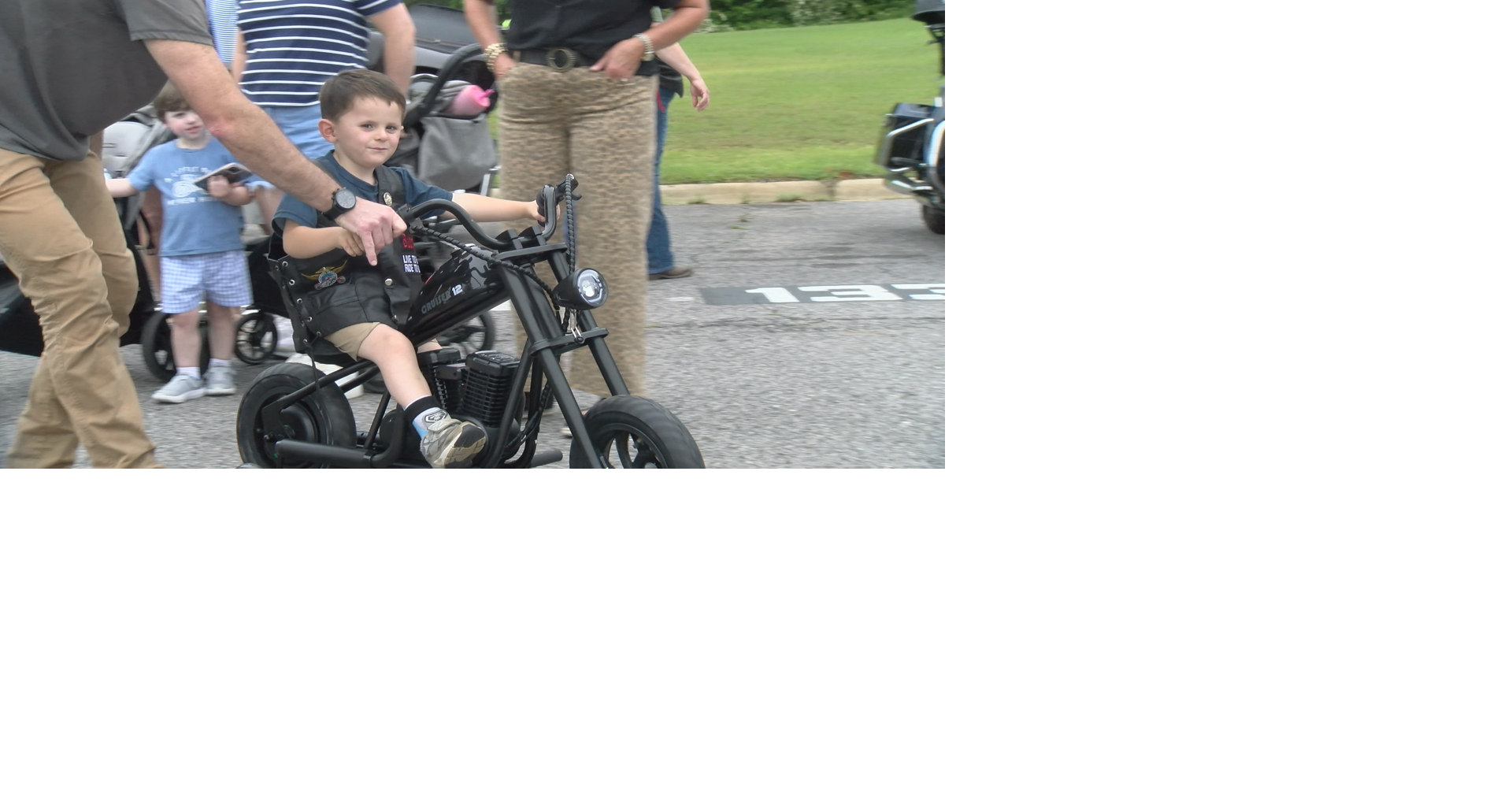 Bikers ride with 3-year-old motorcycle enthusiast Bubby Wade ...