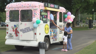 Tuscaloosa Police Department hosts popsicle event at Snow Hinton Park ...