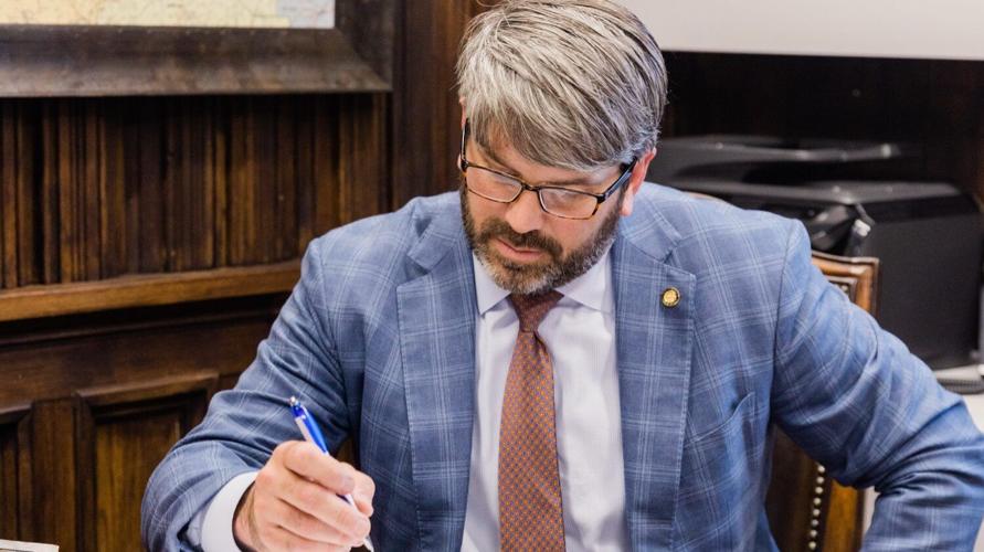 Alabama state Sen. Garlan Gudger injured in jet ski accident, airlifted ...