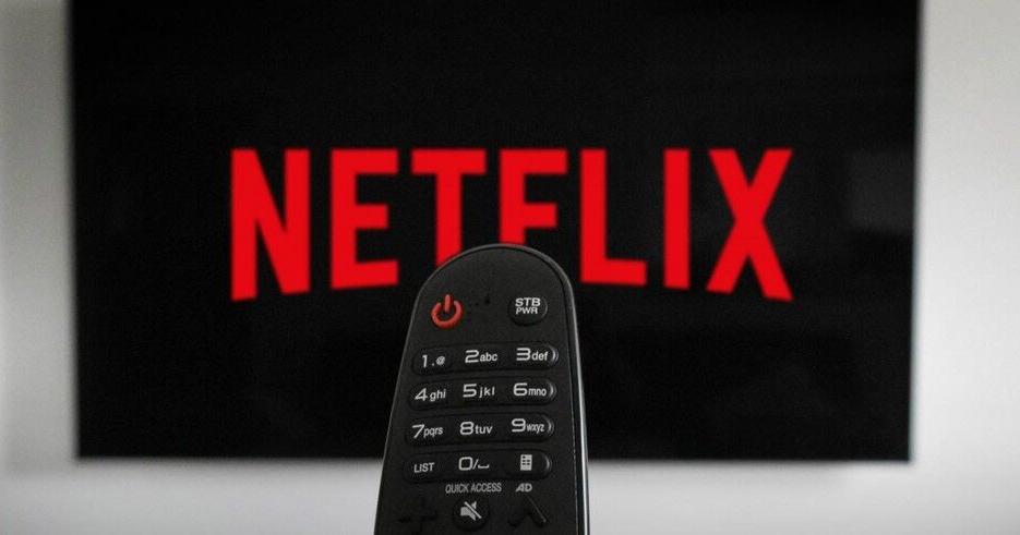Netflix to bring down the curtain on its DVD-by-mail service | Regional ...