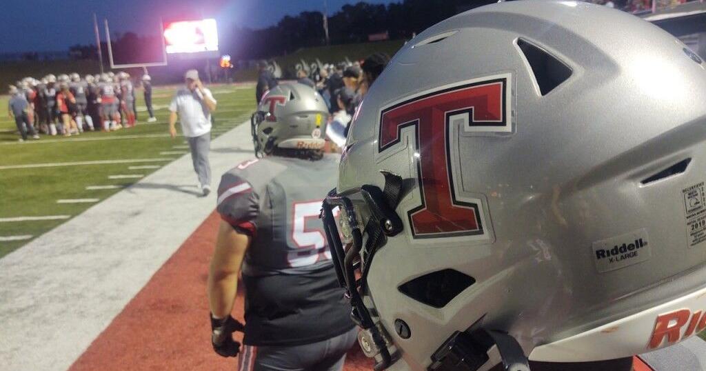 Outside The Huddle: Thompson High School Head Coach Mark Freeman | High ...