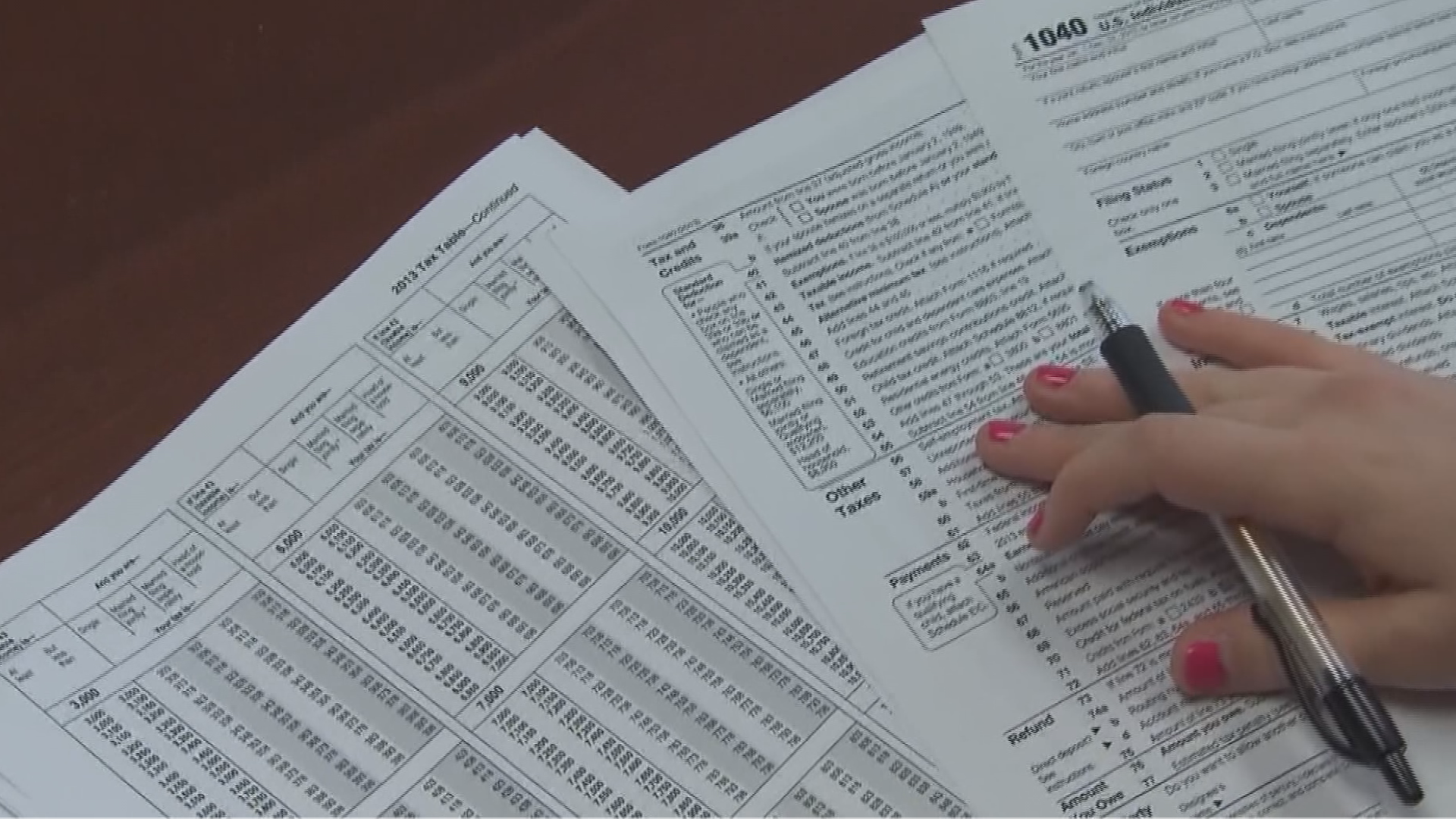 Starting this month, IRS is phasing out paper refund checks | Local ...