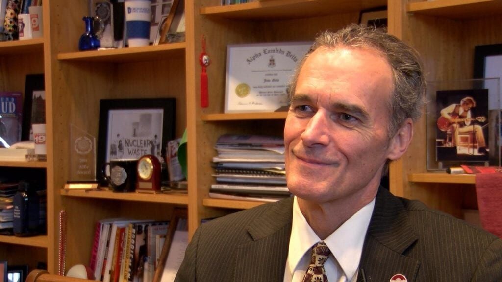 UW-L Chancellor hoping for building funding | News | wxow.com