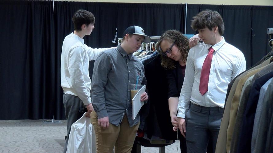 Western Tech students held a free professional clothing event | News ...