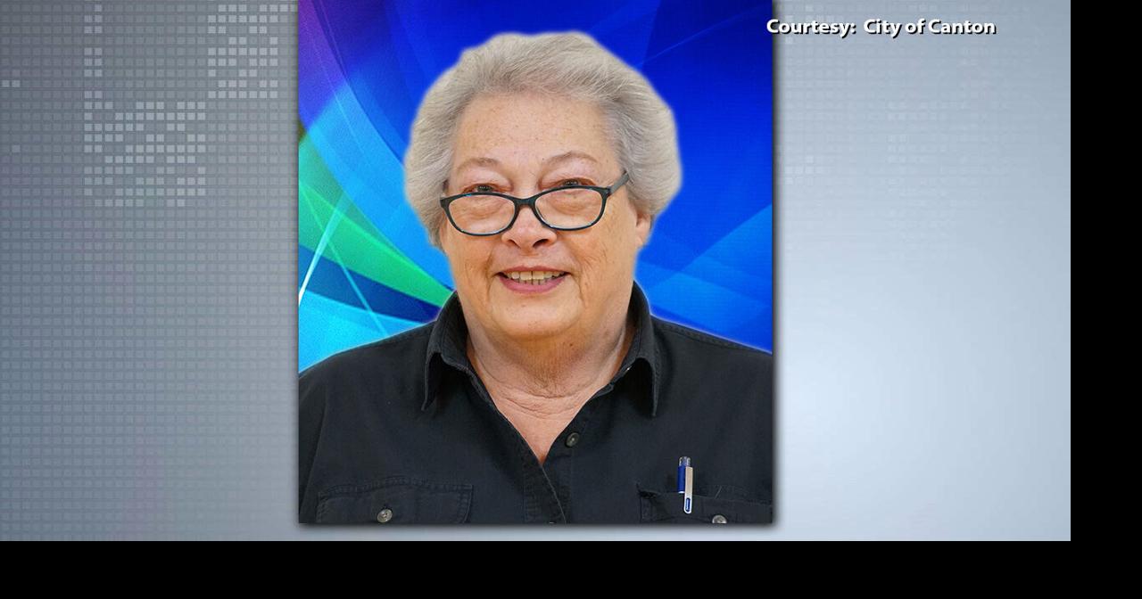 Canton Mayor retires after over 24 years of service | Politics | wxow.com