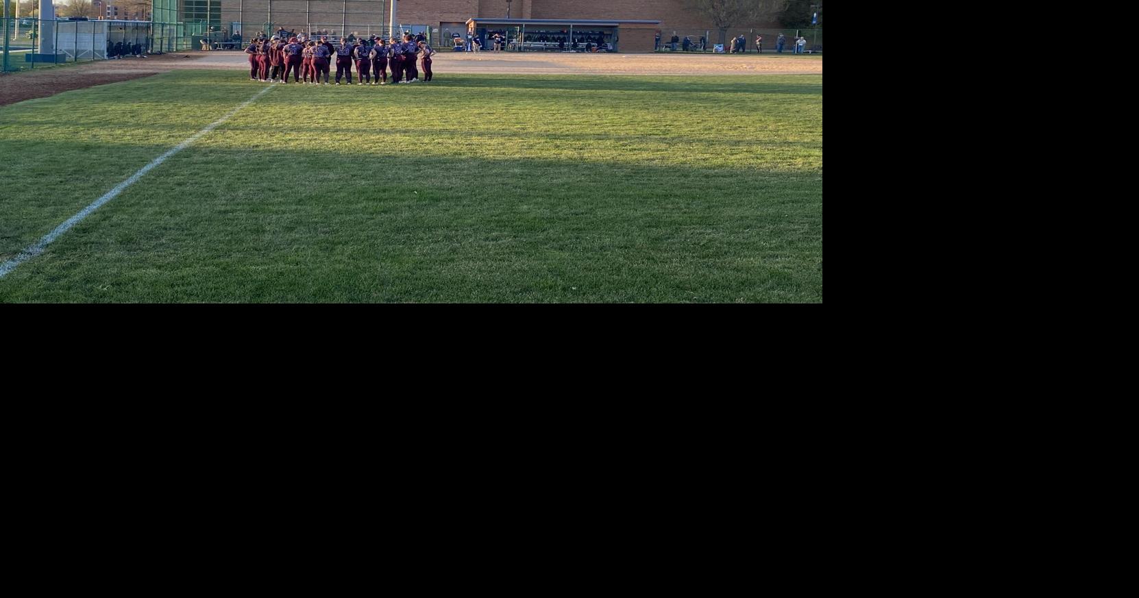 UW-L softball takes two from Stout | Sports | wxow.com