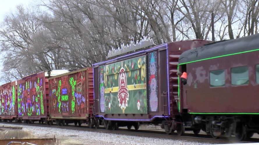 CPKC Holiday Train continues tradition with area visits | News | wxow.com