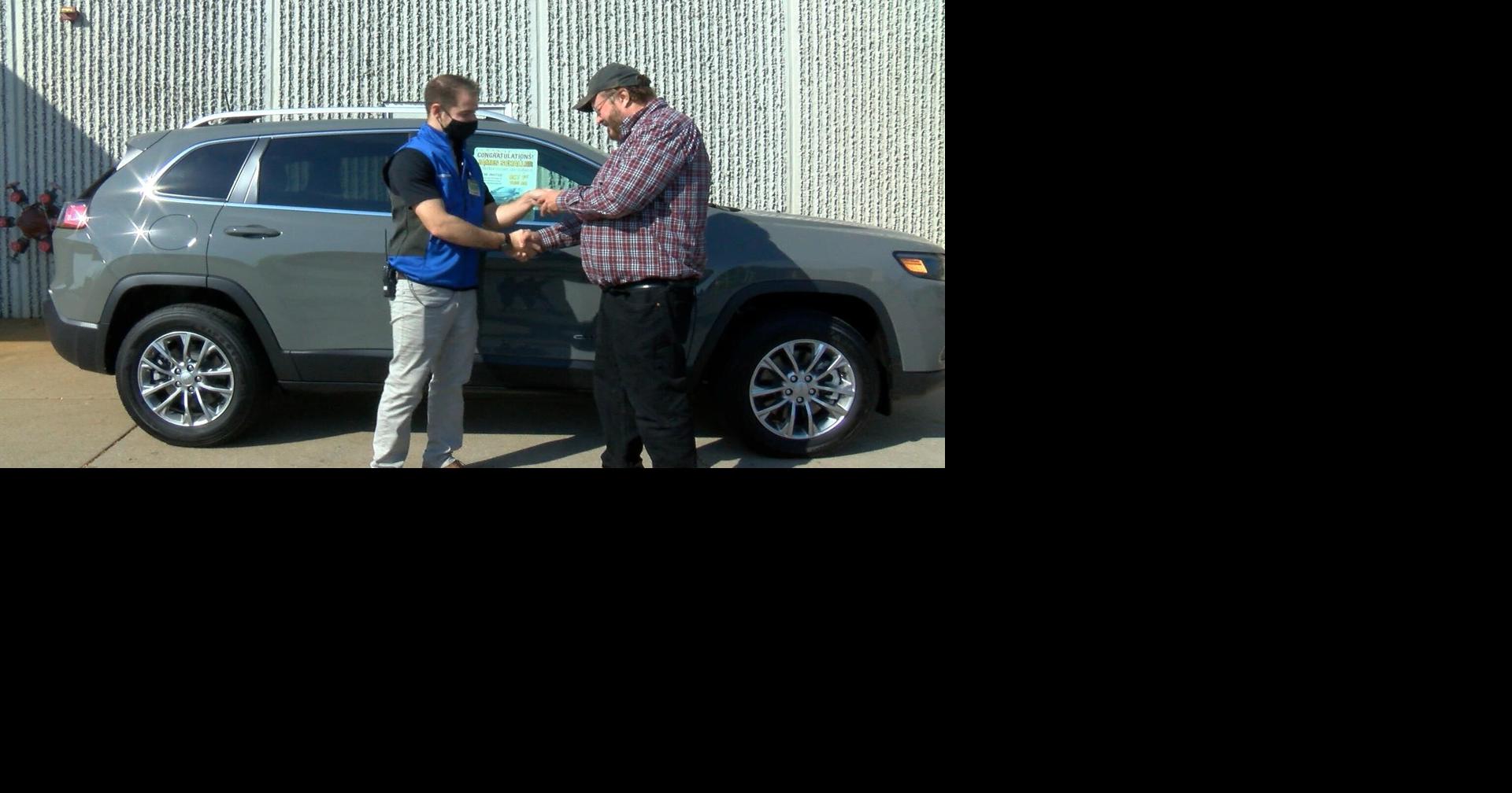 Area resident wins 2021 Jeep Cherokee at Menards | Top Stories | wxow.com