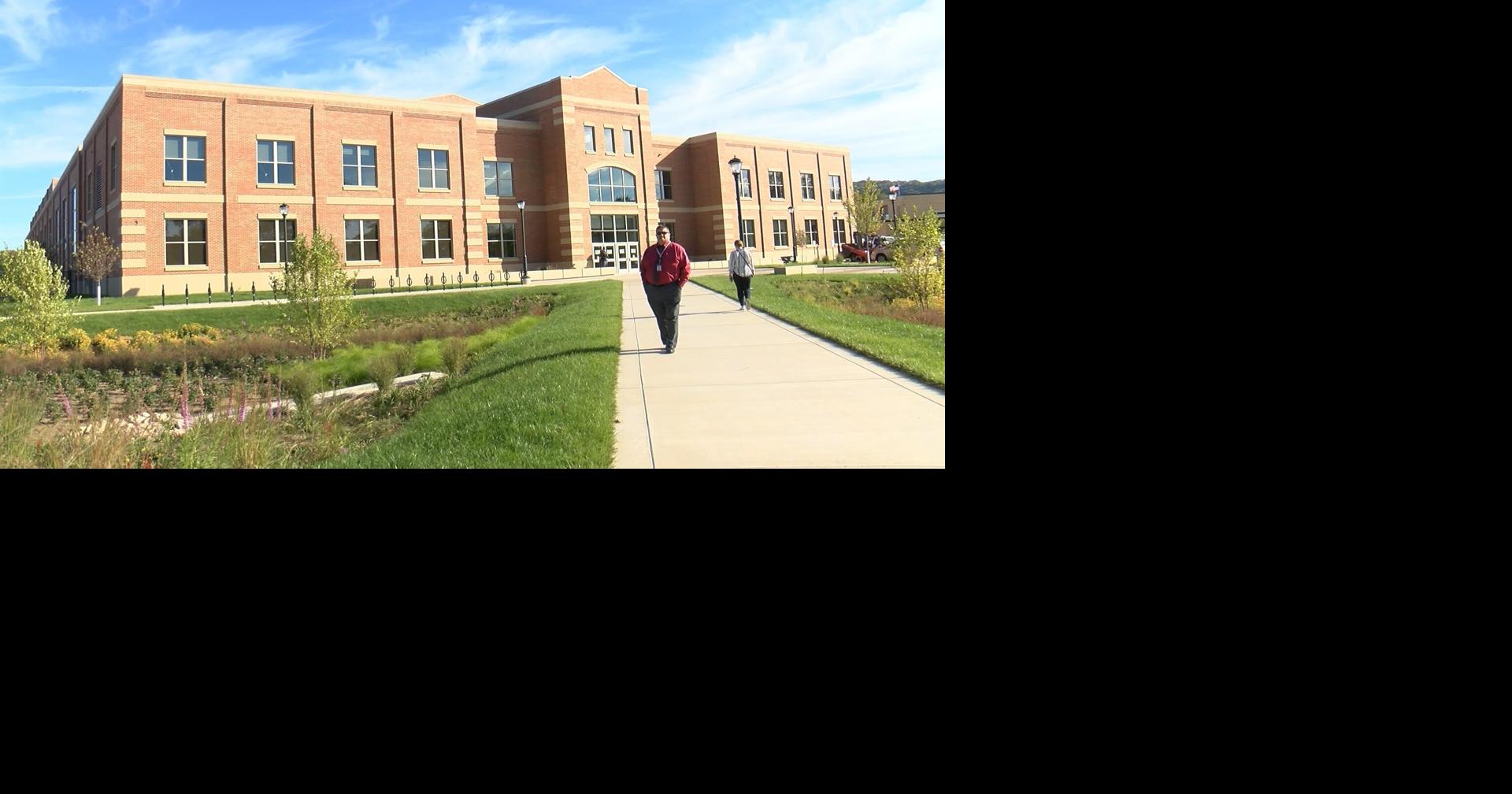 Inside UW-L's new fieldhouse | Top Stories | wxow.com