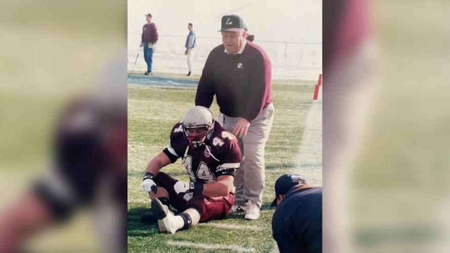 UW-L's Coach Anderson patrolling sidelines for 50 years | Sports | wxow.com