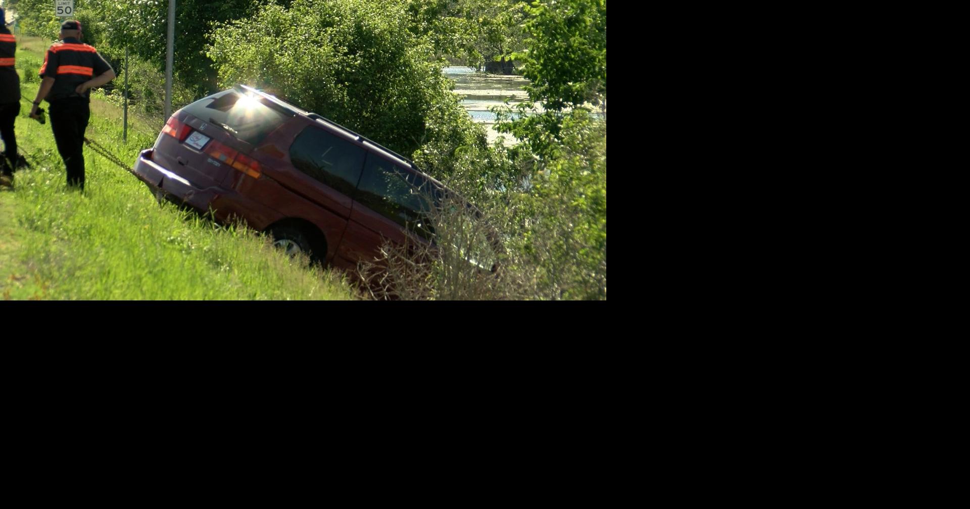 La Crescent police respond to vehicle in 'Blue Lake' | News | wxow.com