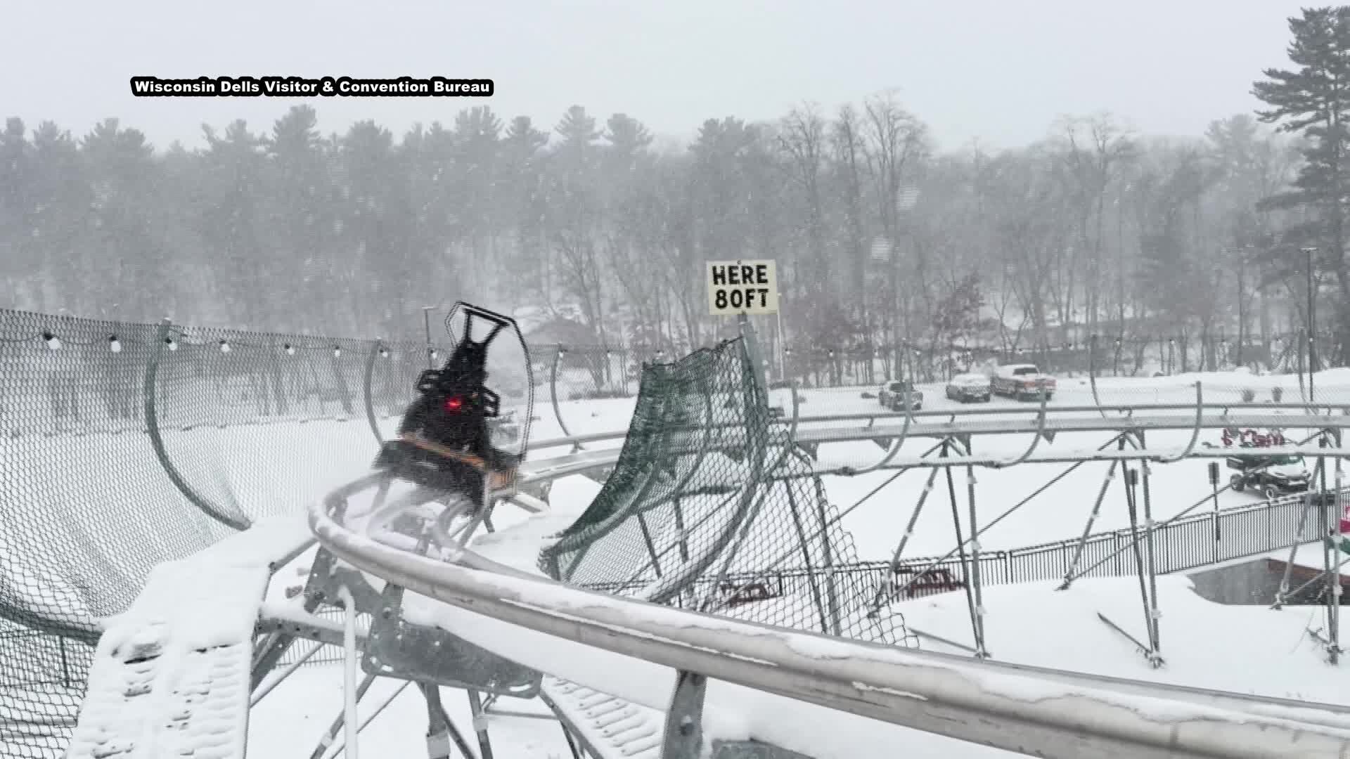 Wisconsin Dells leans into holiday season with lights, shows and winter ...