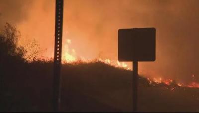 Hurst Fire in Sylmar neighborhood of Los Angeles causes immediate ...