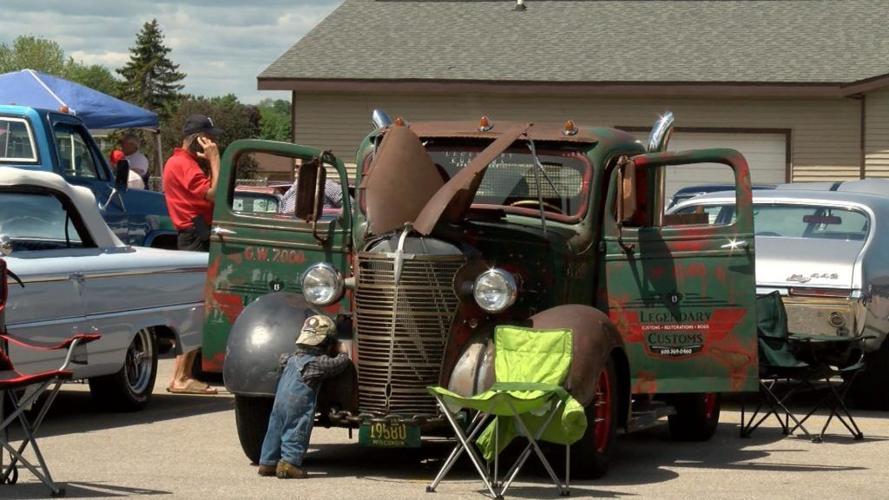 Memorial Weekend Car Show raises money for Onalaska Community Days | News | wxow.com
