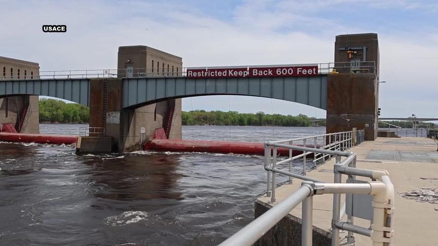 Warmer weather prompts calls for Mississippi River safety | News | wxow.com