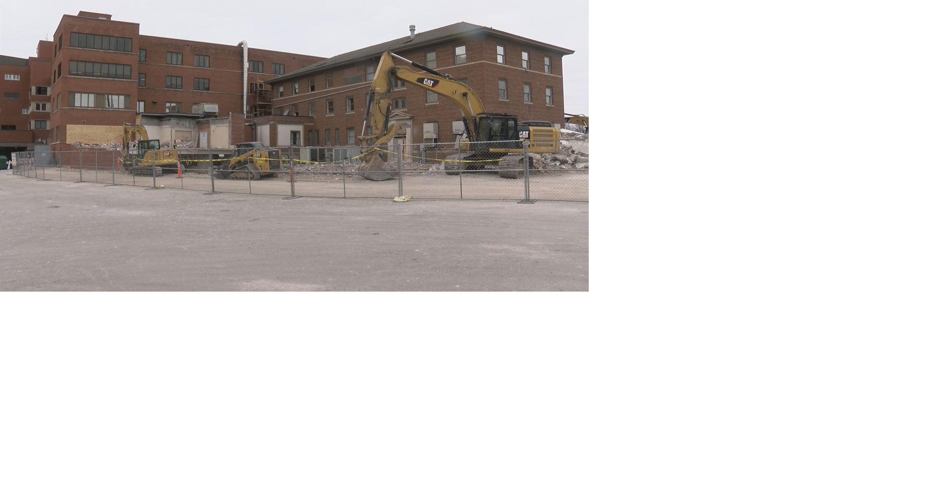 Demolition continues on two Gundersen Health buildings | News | wxow.com