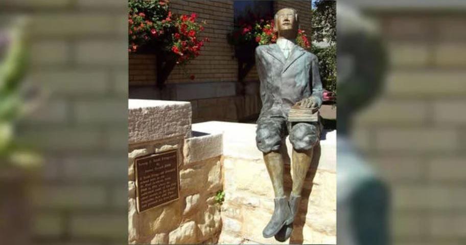 Statue of young F. Scott Fitzgerald stolen from St. Paul, police say ...