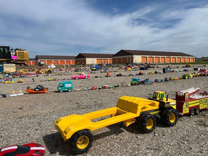 1,600 toys lined up in the Oregon Culver's drive-thru; construction ...