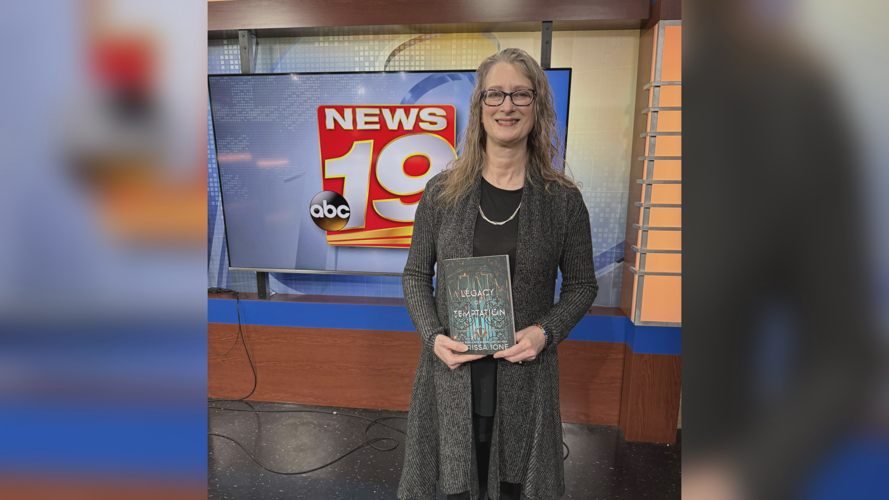 Local author highlights "romantasy" genre, talks new book out this ...