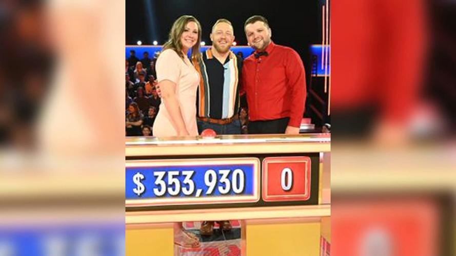 House Divided: Onalaska couple enjoy Bears-Packers game show prize ...