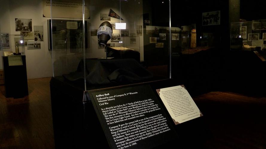 Museum exhibit helps Wisconsin veterans share their stories | Top ...