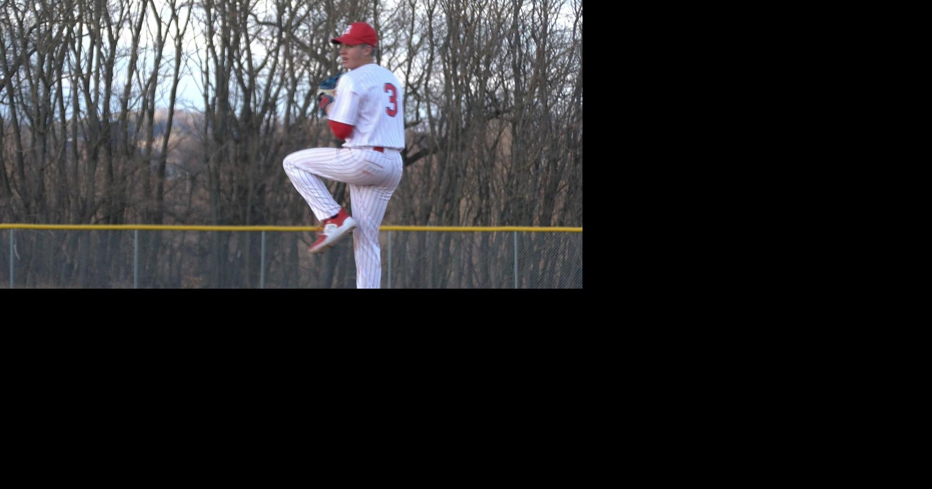 Red Hawks host the Spartans baseball team | Sports | wxow.com
