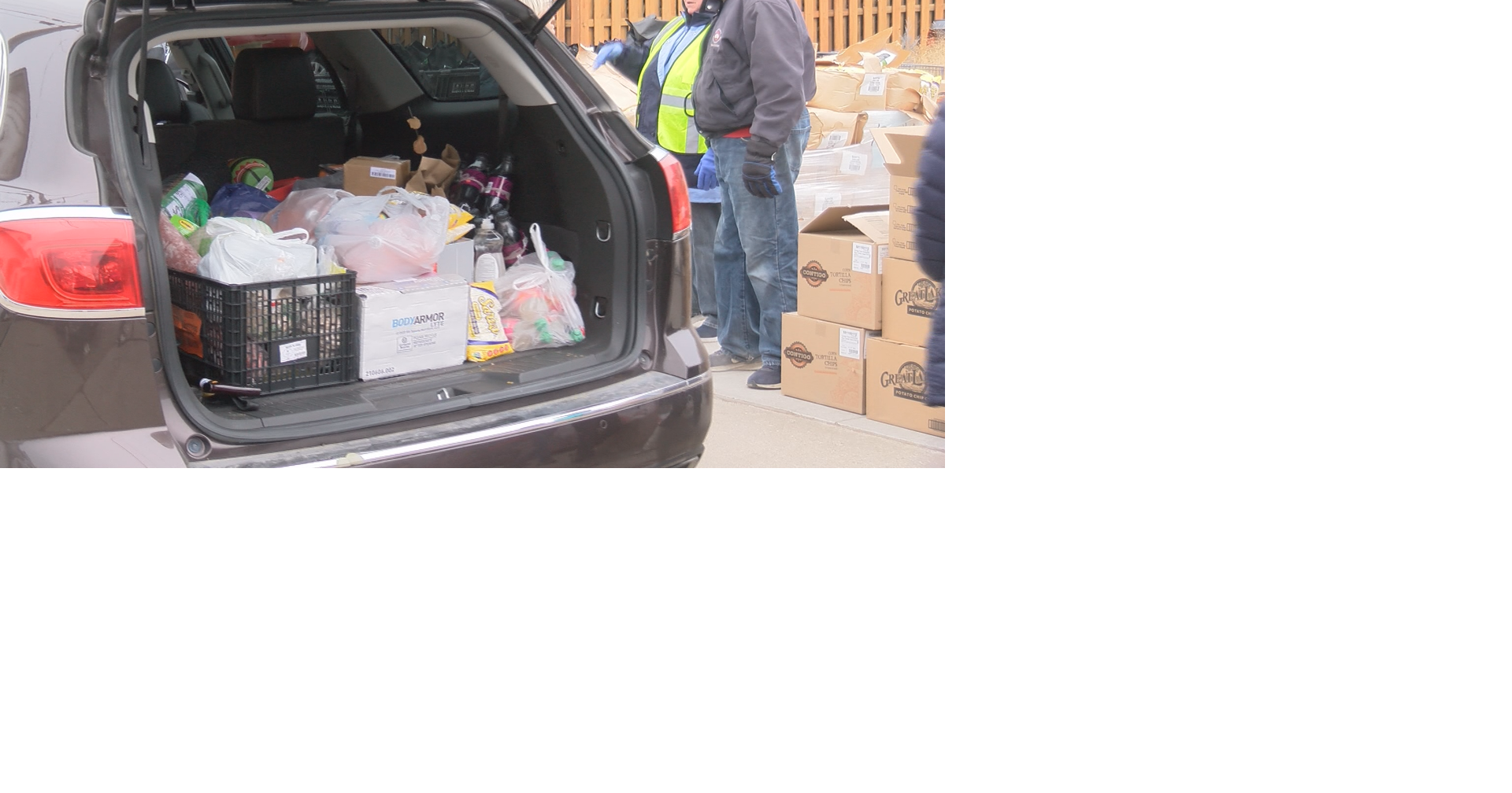 WAFER hosts drive-thru distribution | News | wxow.com