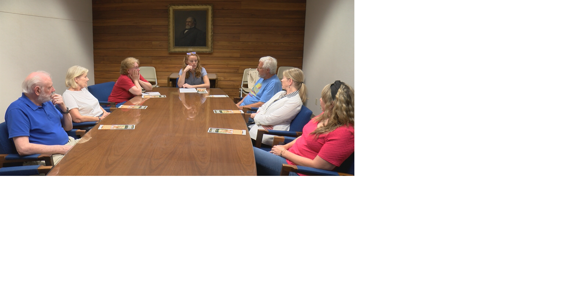 Congressional candidate Rebecca Cooke holds a roundtable discussion ...