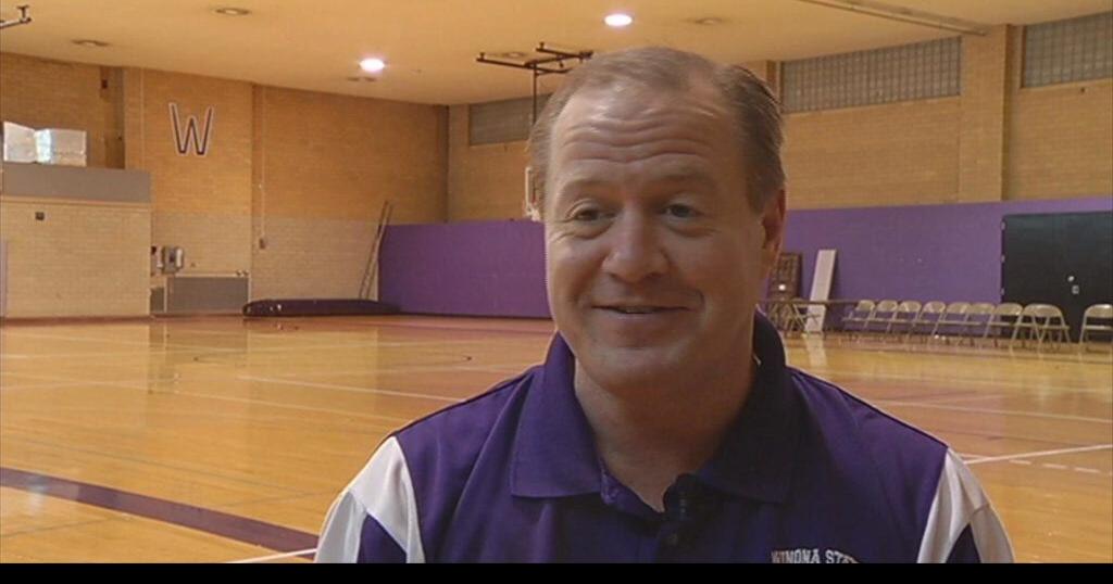 Former Winona State basketball coach Mike Leaf dies | Sports | wxow.com