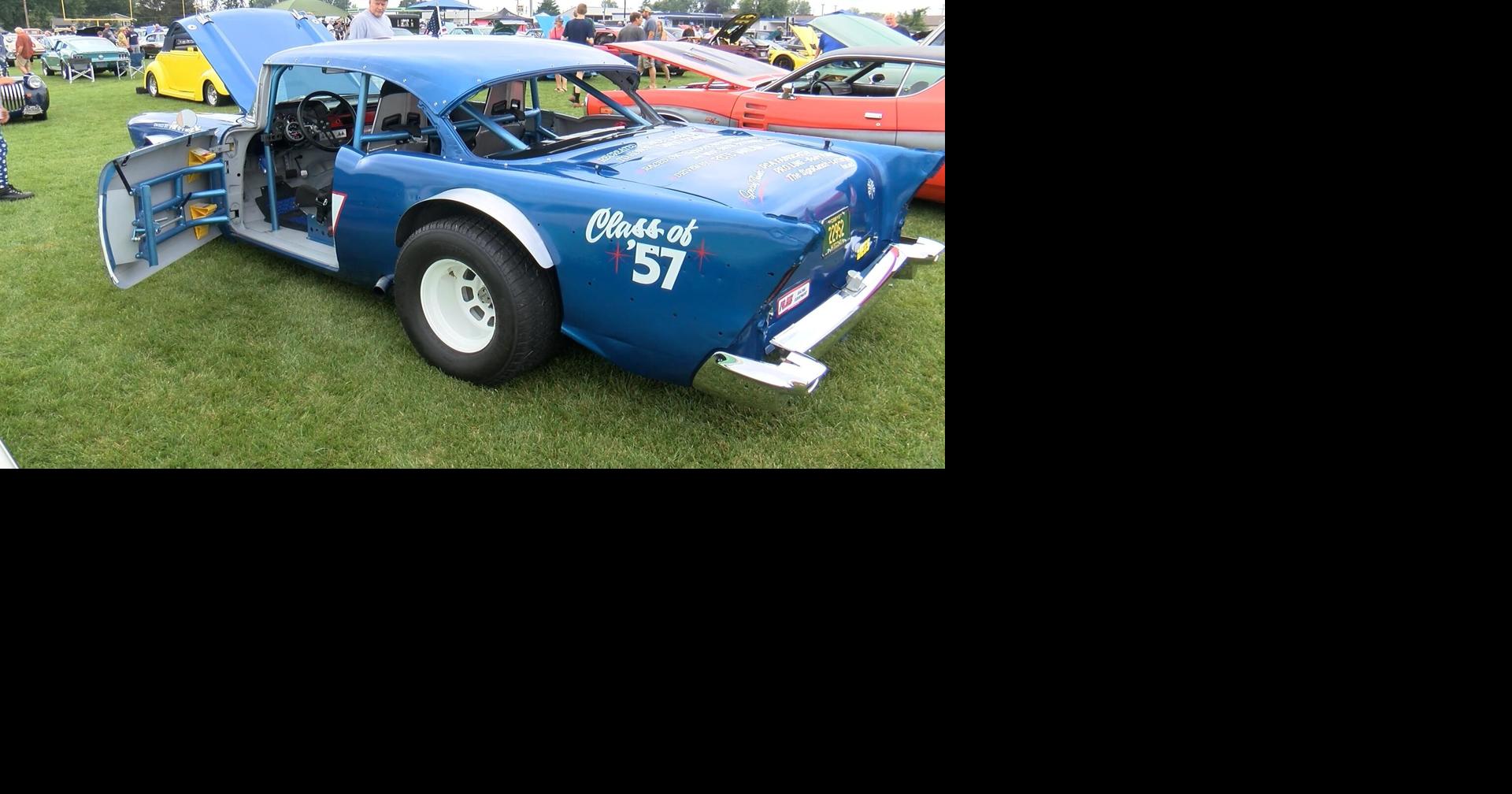 Kornfest car show draws several antique vehicles | News | wxow.com