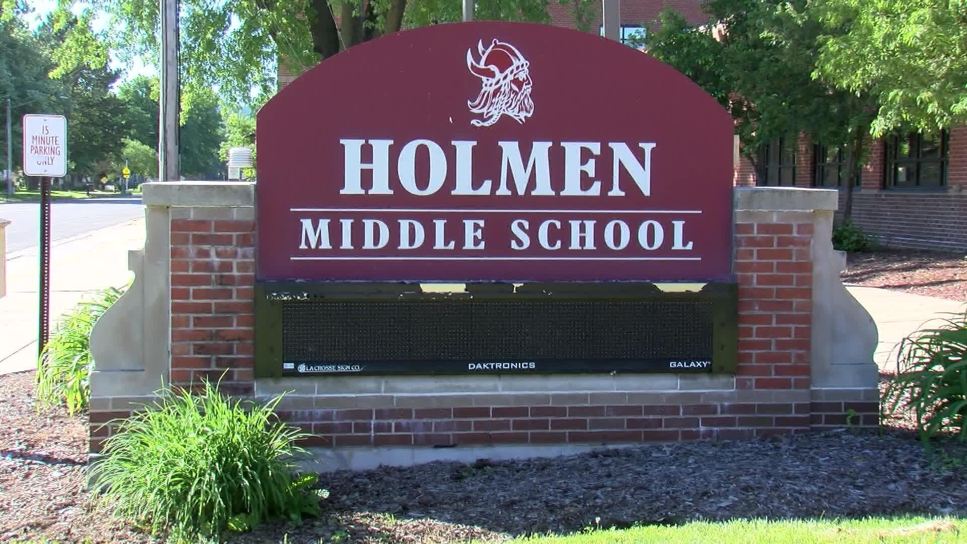 Holmen schools break ground on new building project | News | wxow.com