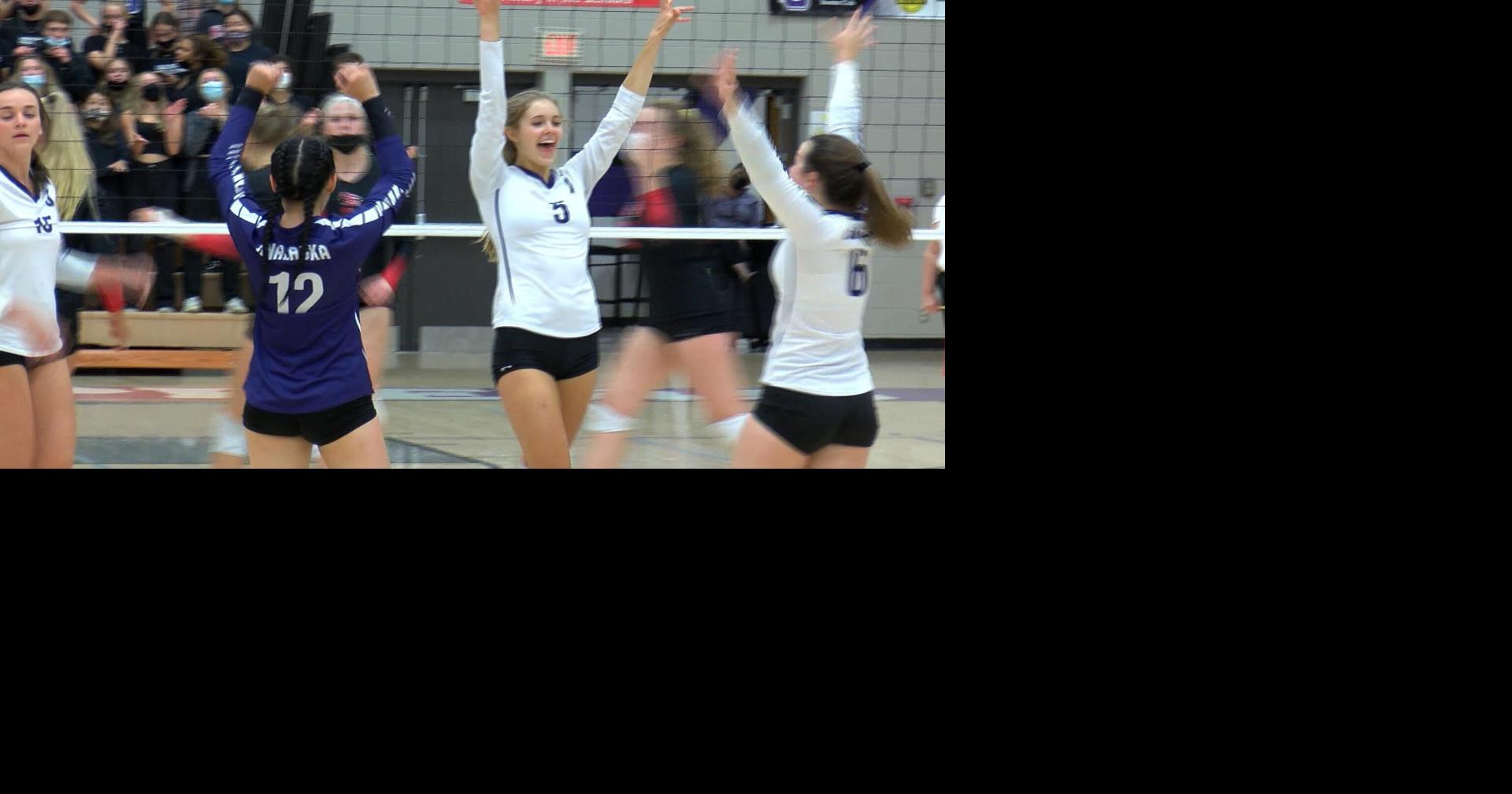 Hilltoppers host Central volleyball | Central High School | wxow.com