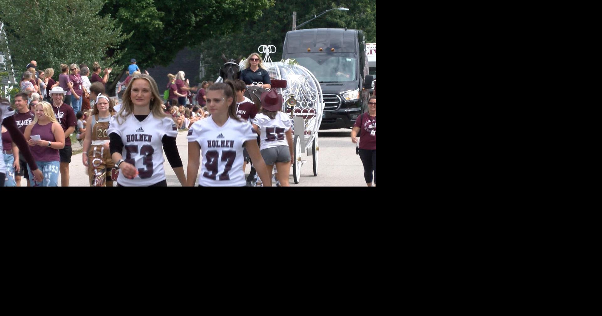 Holmen celebrates Homecoming with parade down Main St. | News | wxow.com