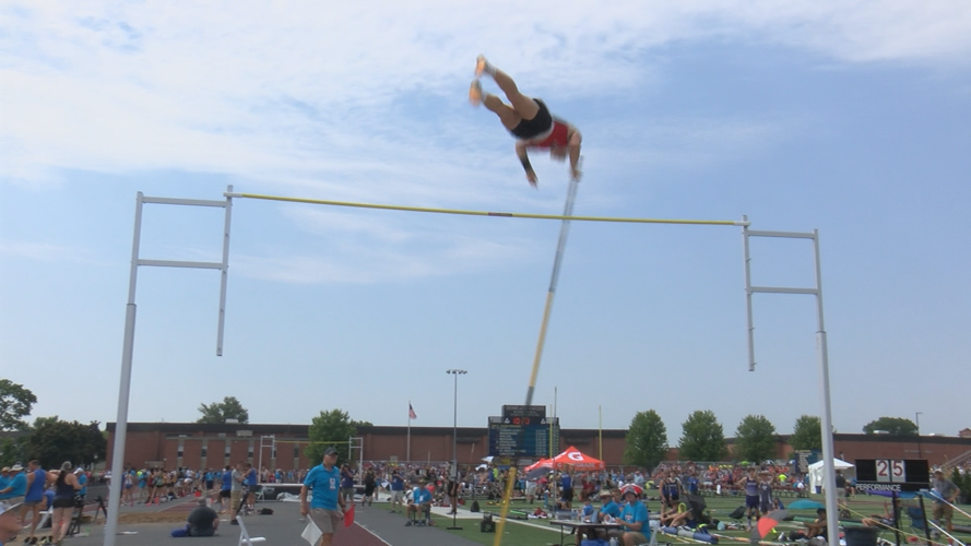 Bangor's Sam Crenshaw signs with Western Kentucky's track program ...