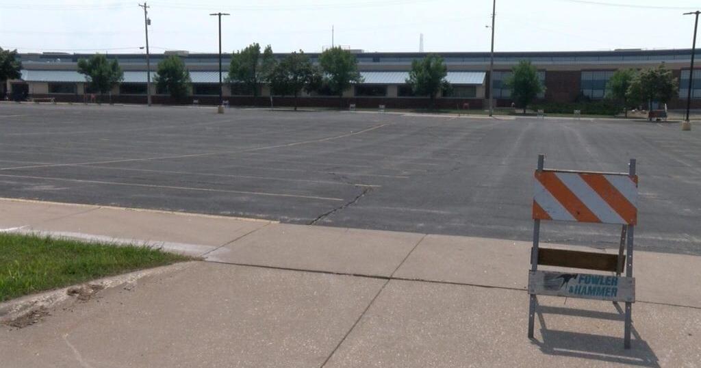 Trane employees strike for better working conditions | News | wxow.com