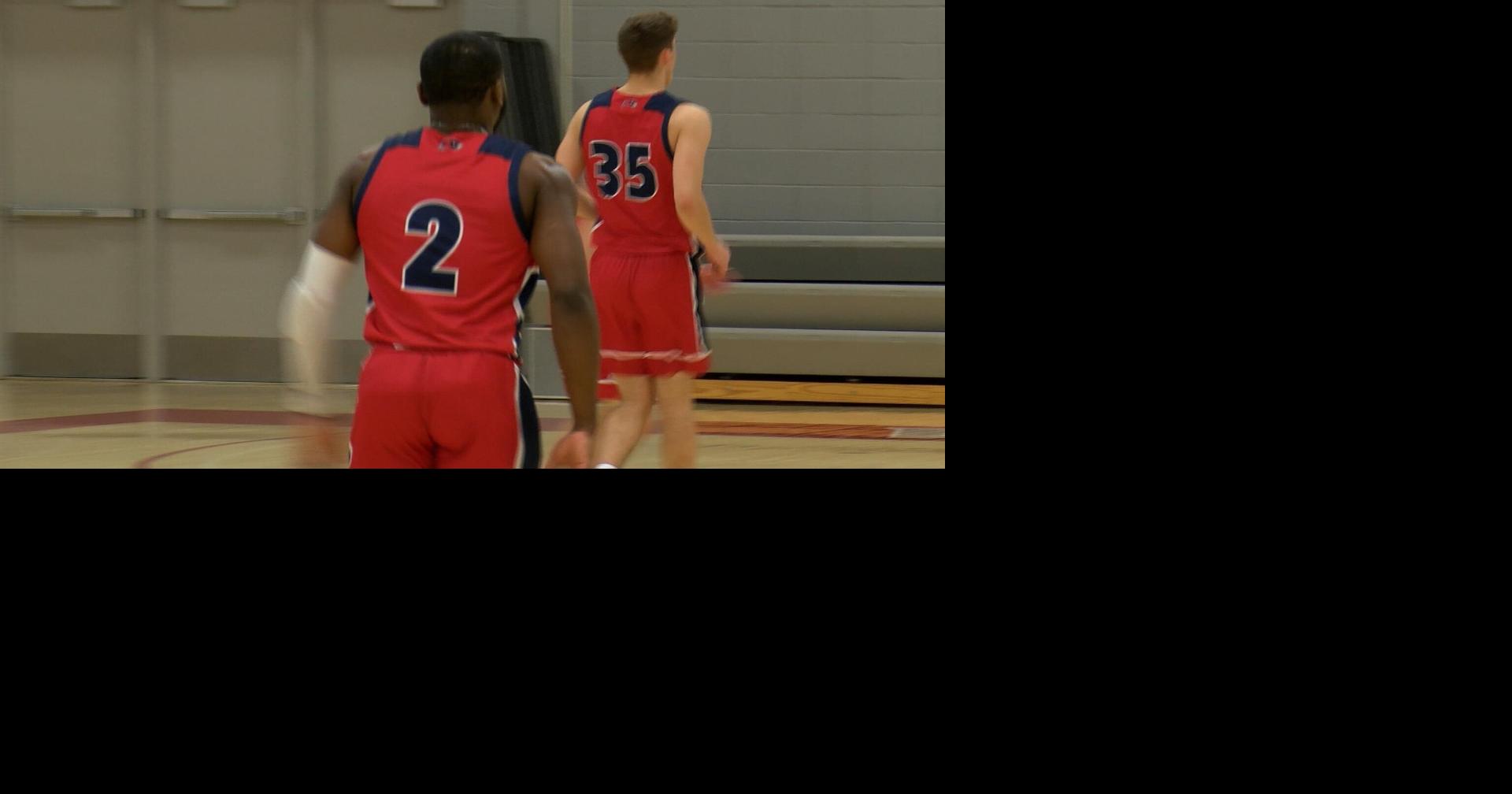 Viterbo V-Hawk men win against Presentation Saints | Sports | wxow.com