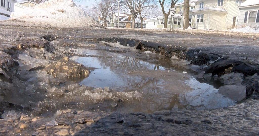 Problematic potholes in the Coulee Region | News | wxow.com