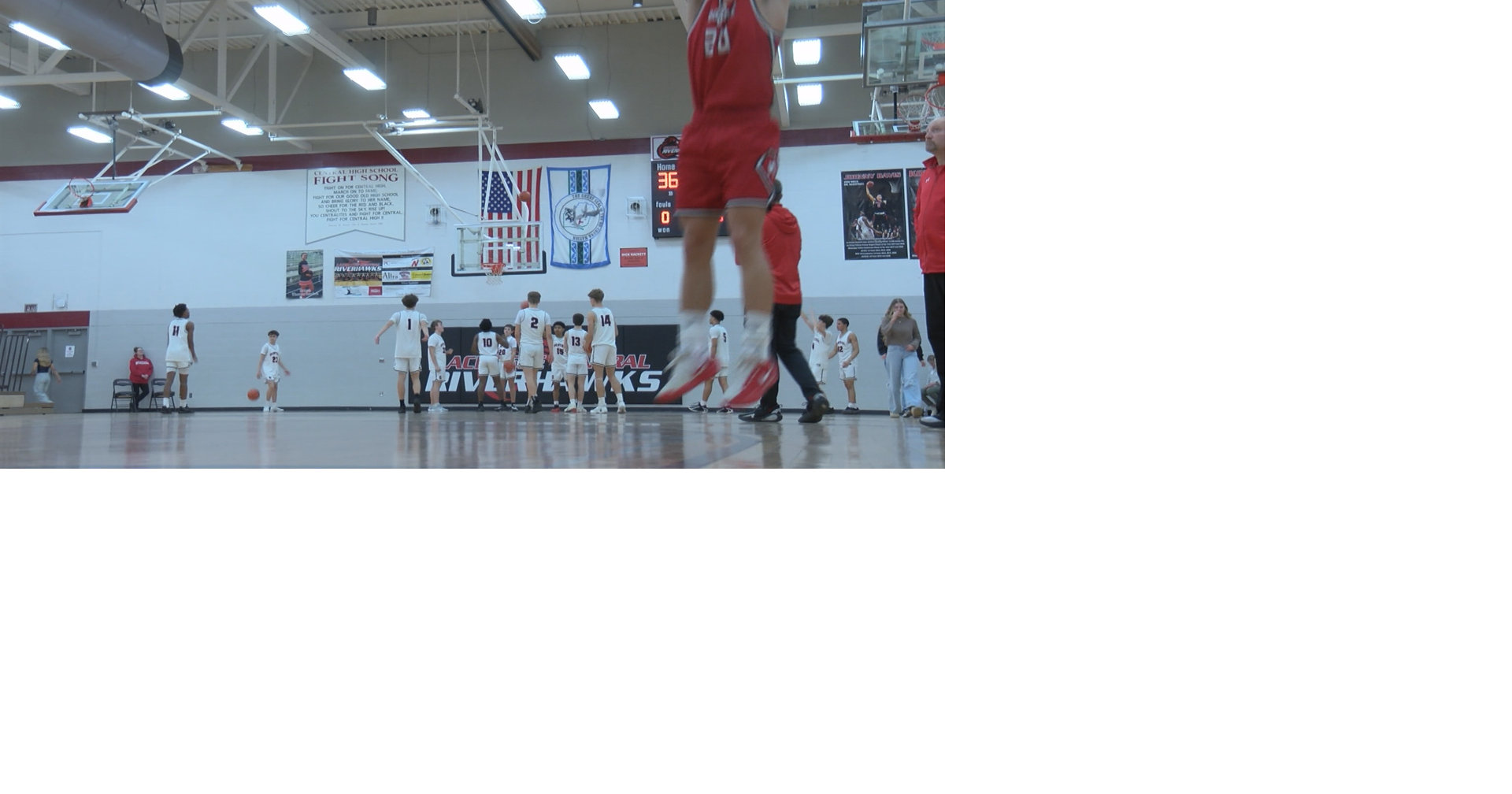 Central rolls over Medford | Sports | wxow.com