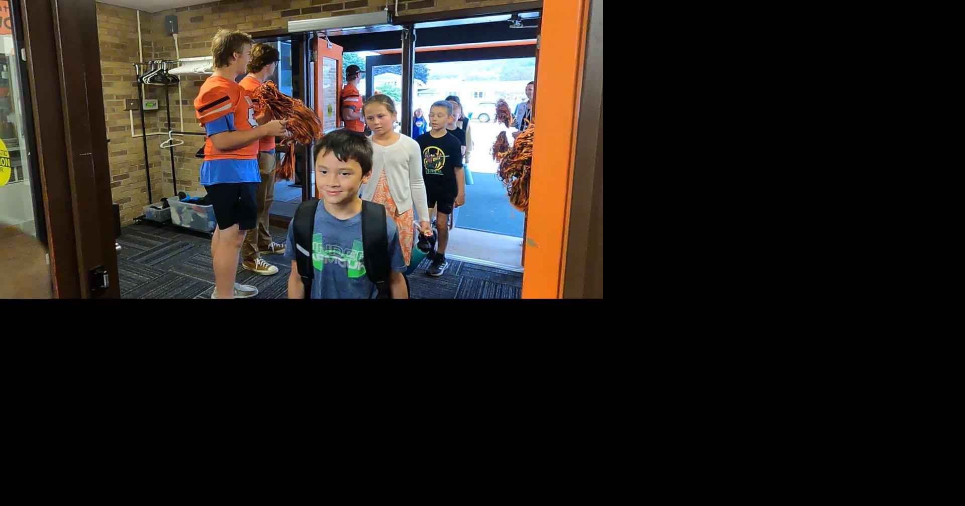 Goodview Elementary welcomes back students for the first day of school ...