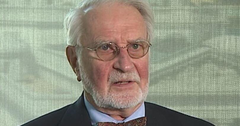 Former WI Governor Tony Earl passes away | News | wxow.com