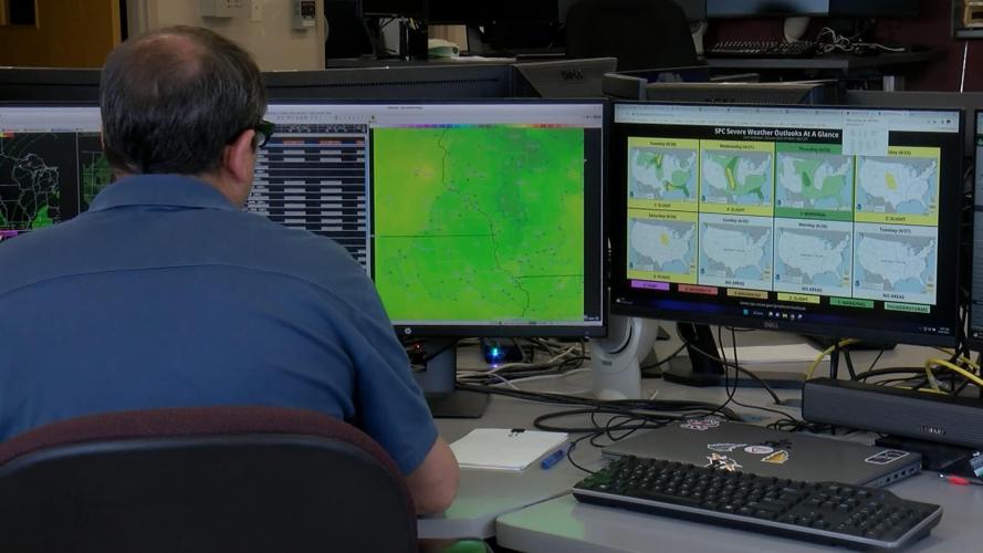 Protecting yourself from heat illnesses in high temperatures | News ...