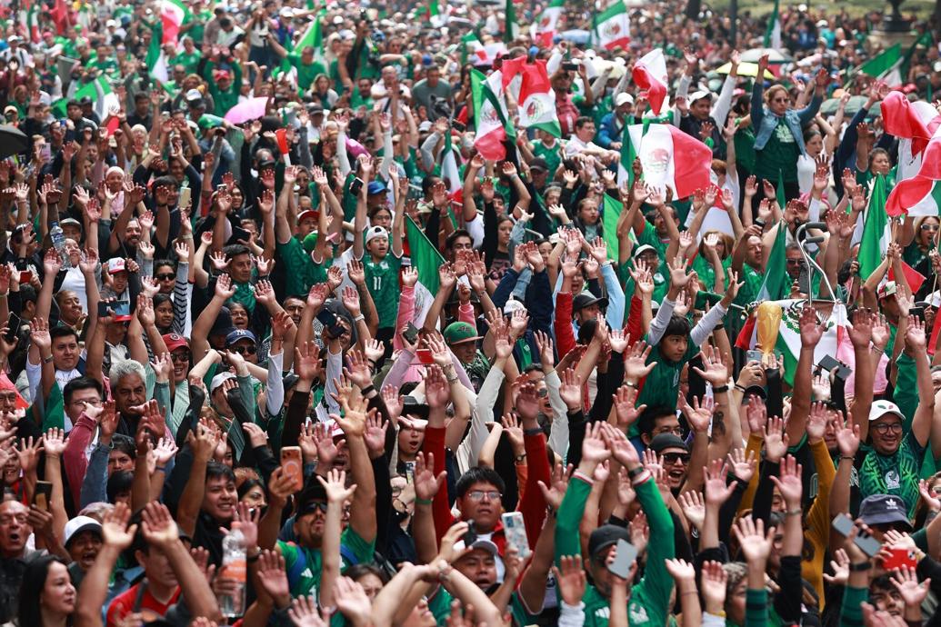 From ‘The Wave’ to ‘Ole, Ole, Ole’: Mexico’s World Cup soccer ...