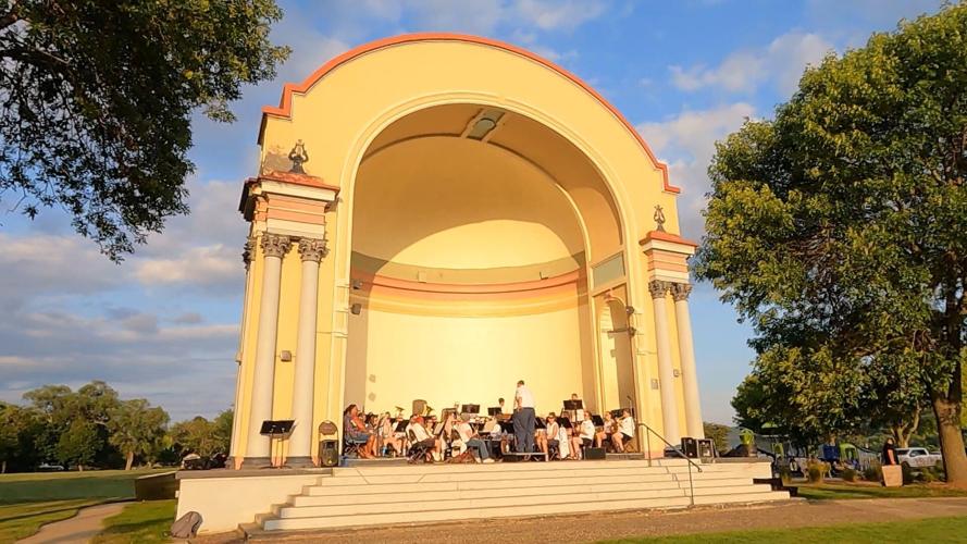 Lake Park bandshell added to National Register of Historic Places ...