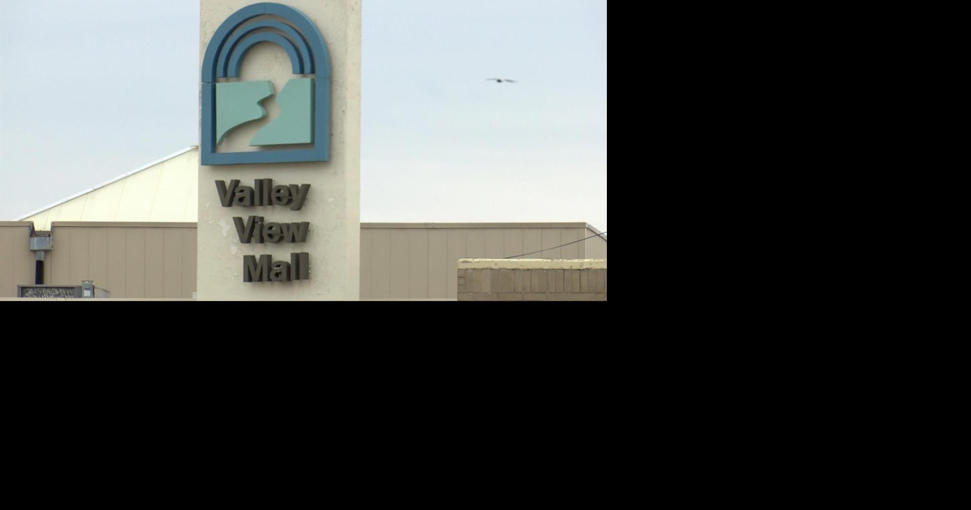 Valley View Mall a busy place the day after Christmas | Top Stories ...
