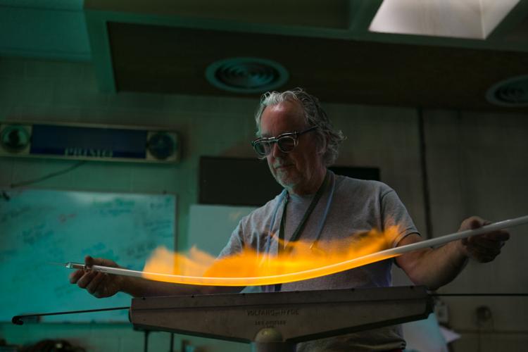 PHOTOS: Yakima neon artist | News Photos | yakimaherald.com