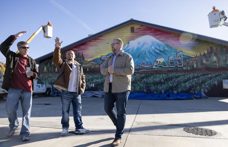 Zillah unveils new mural at Civic Center | Local | yakimaherald.com