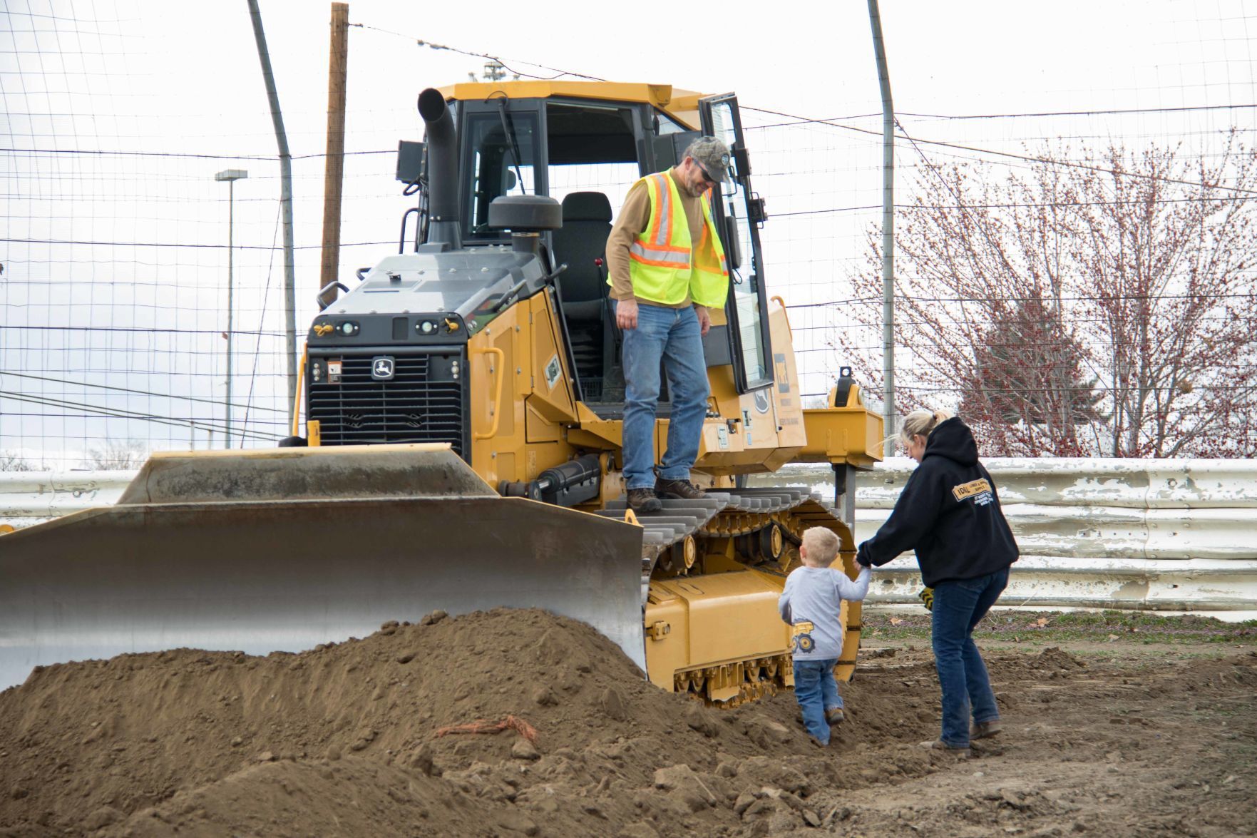 Yakima Valley weekend picks: Dozer Day for kids and horse-drawn wagon ...