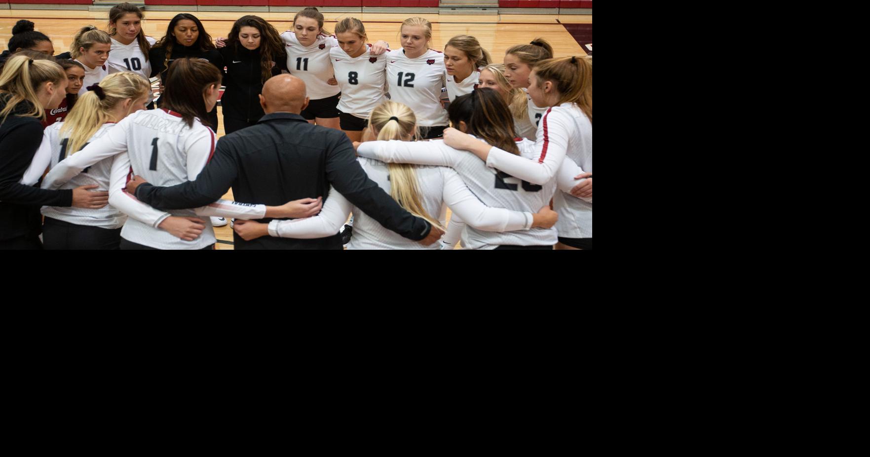 Central Washington volleyball fights way to five-set victory to open ...